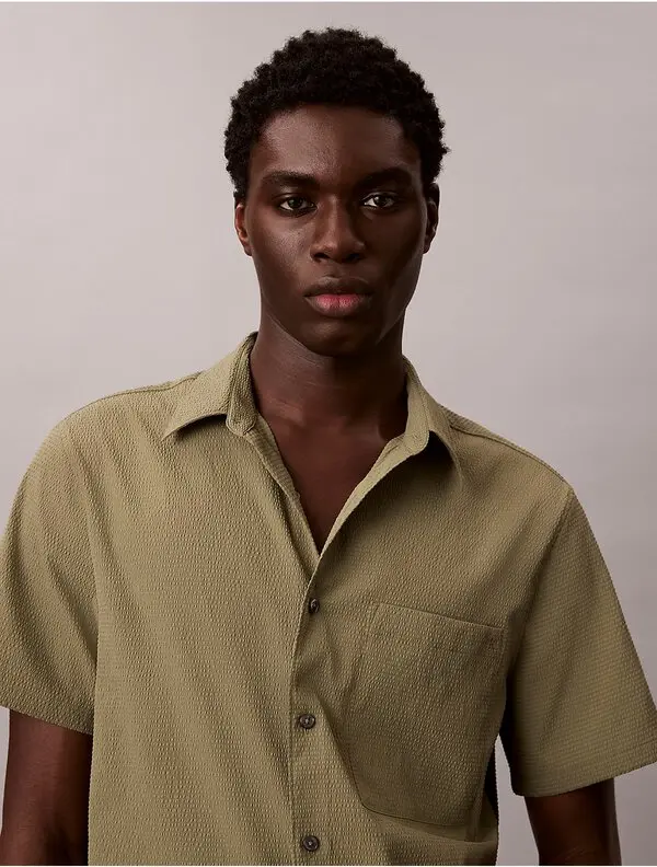 Calvin Klein Solid Seersucker Classic Button-down Shirt