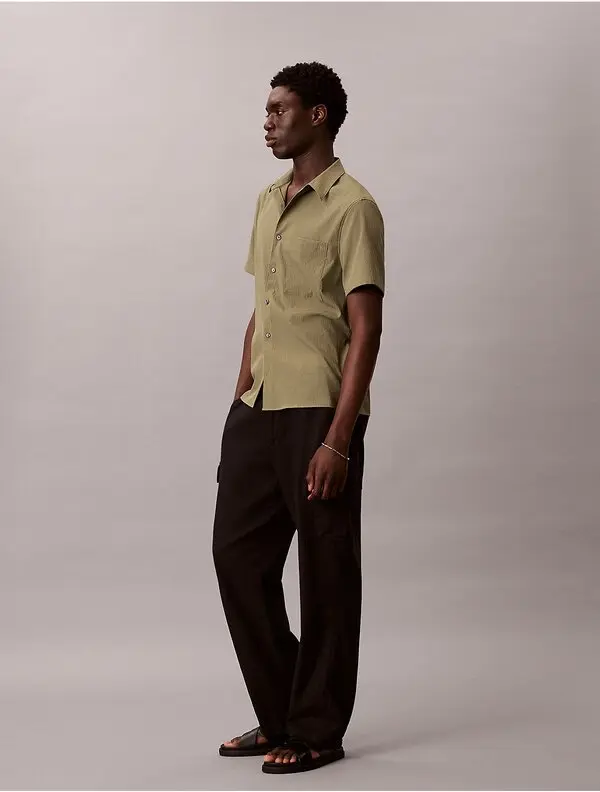 Calvin Klein Solid Seersucker Classic Button-down Shirt