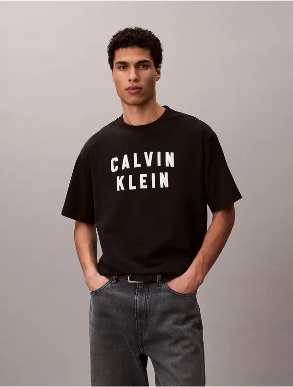 Calvin Klein Contrast Logo Graphic Relaxed T-shirt - Black