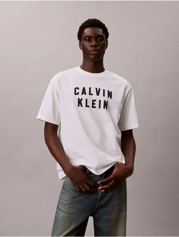Calvin Klein Contrast Logo Graphic Relaxed T-shirt - Bright White