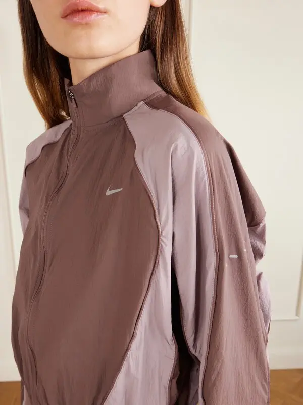 Nike Swift Cropped Two-tone Shell Jacket