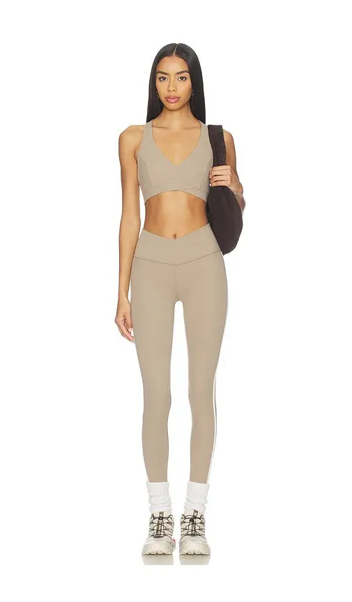 Splits59 Mia Rigor Sports Bra In Taupe - Latte