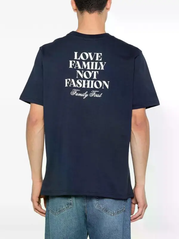 FAMILY FIRST Short-sleeve Lettering T-shirt