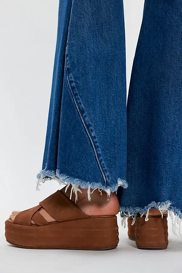 Free People Flatform Sandals - Latte