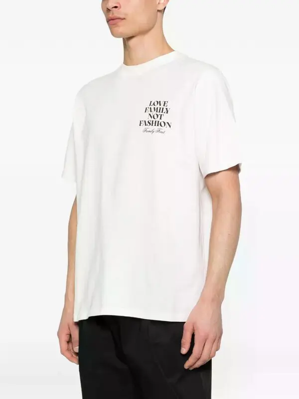 FAMILY FIRST Lettering T-shirt