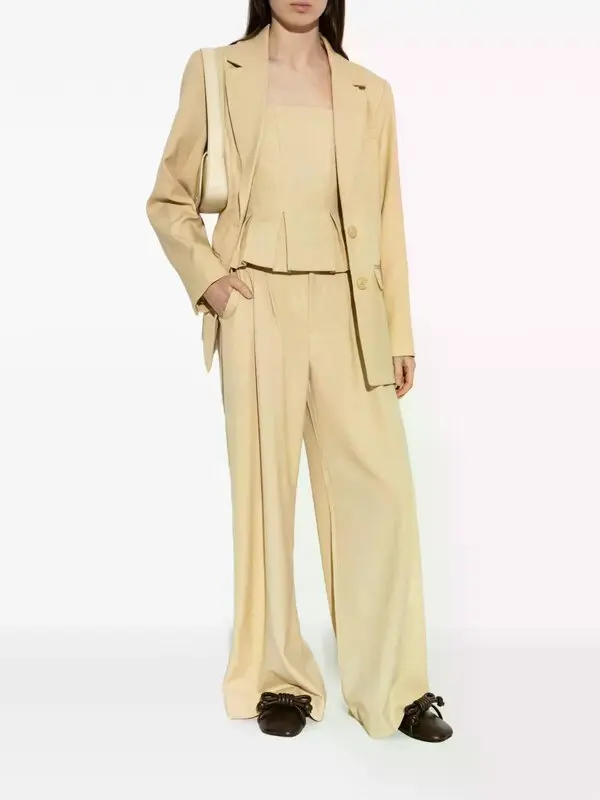 GESTUZ Stacy Buttoned Blazer