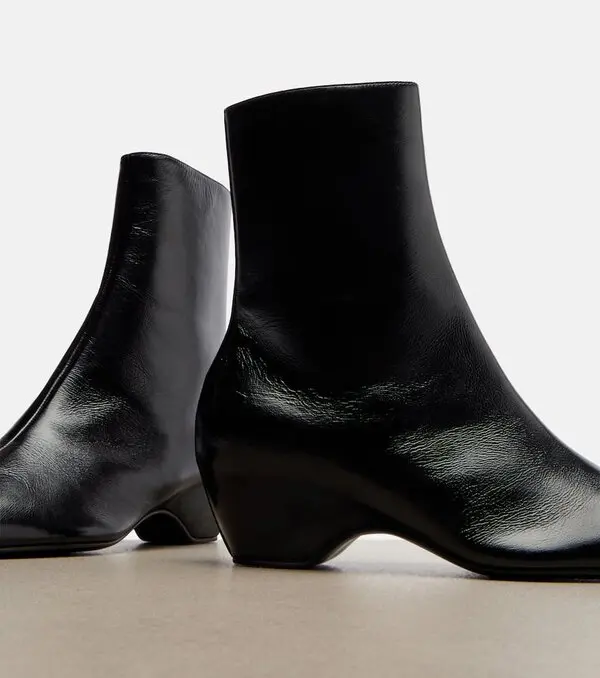 Khaite Leather Ankle Boots - Black