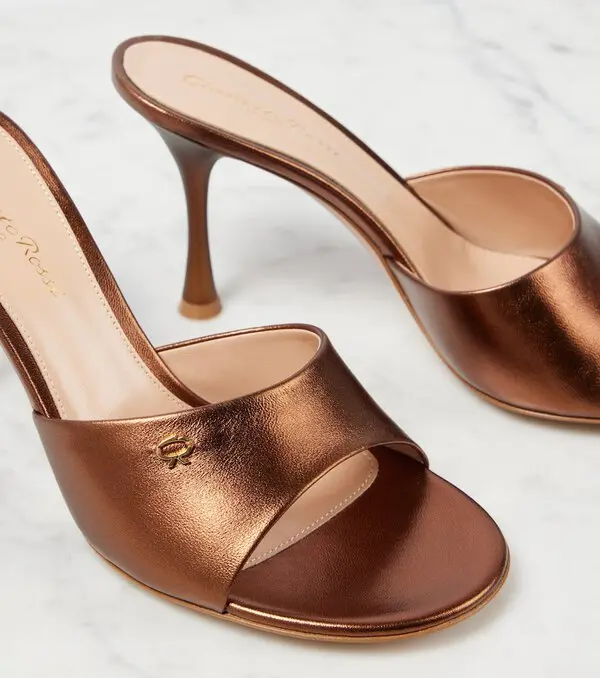 GIANVITO ROSSI Leather Mules - Brown