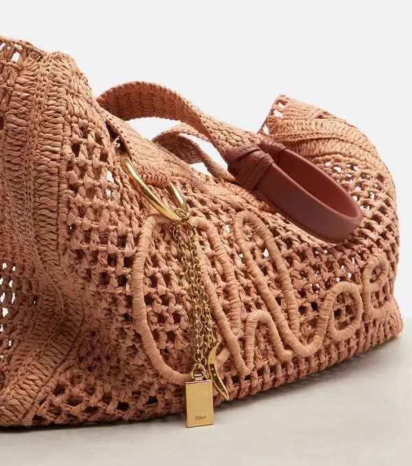 Chloé Raffia Tote Bag With Detachable Charm - Brown