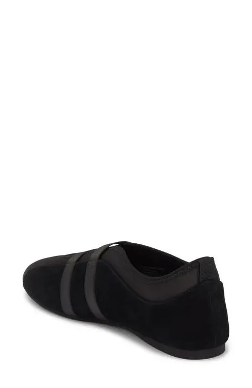Intentionally Blank Sporty Sneakers - Black