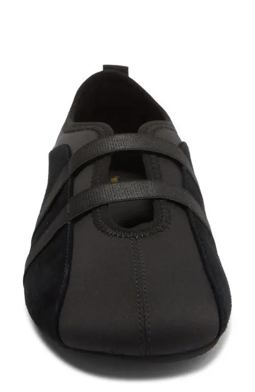 Intentionally Blank Sporty Sneakers - Black