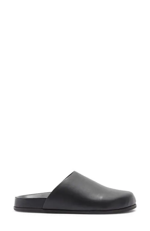 Intentionally Blank Agatha Clog
