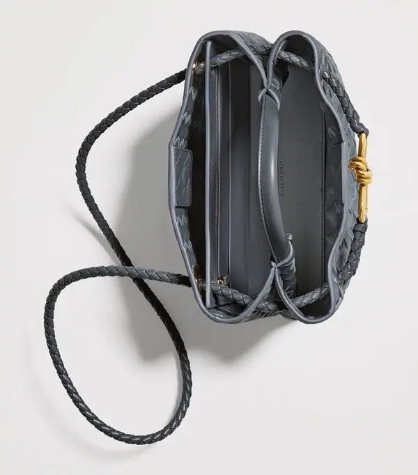 Bottega Veneta Small Andiamo Top-handle Bag - Blue