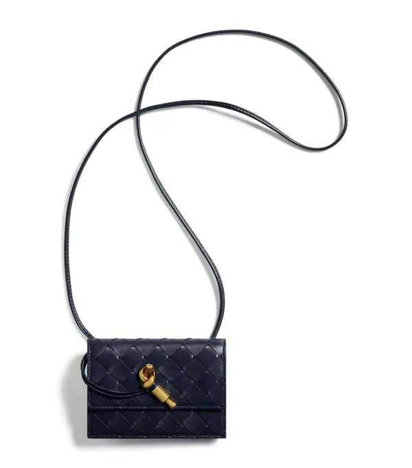 Bottega Veneta Leather Intrecciato Andiamo Badge Holder - Blue