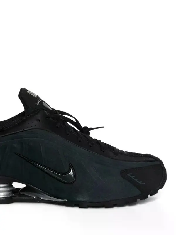 Nike Shox R4 Logo Detail Sneakers - Black