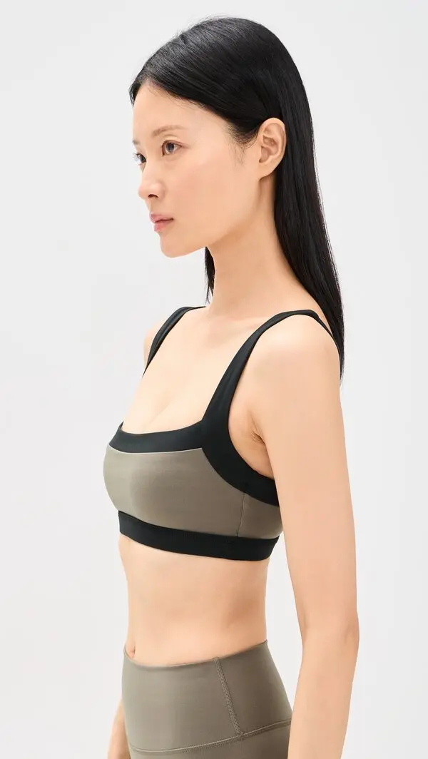 FORM Square Neck Sports Bra - Walnut/black
