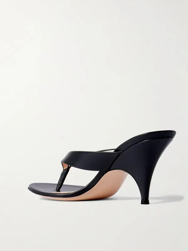 GIANVITO ROSSI Sofia 70 Leather Thong Sandals - Black
