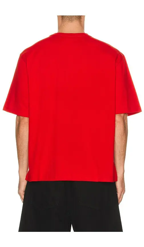 VON DUTCH Embroidered Logo Boxy Crop Tee In Red - Salsa