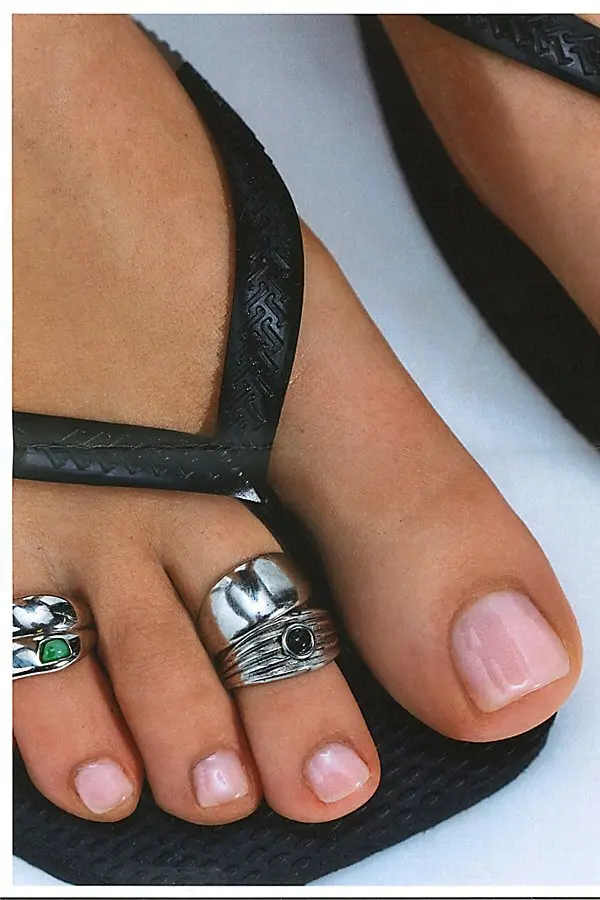 Free People Celeste Toe Ring - Silver/onyx