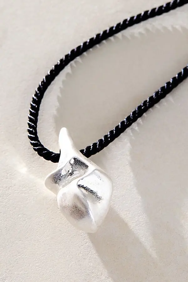 Free People Suri Pendant Necklace