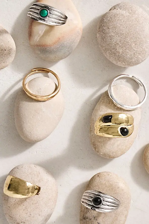 Free People Delicate Band Ring - Gold