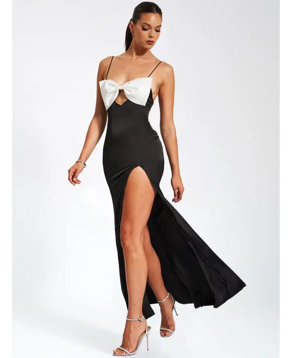 MISS CIRCLE NEW YORK Eleanor Bow Satin Gown - Black