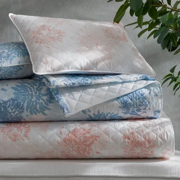 MATOUK Chrysanthemum Quilted Sham, King - Blue