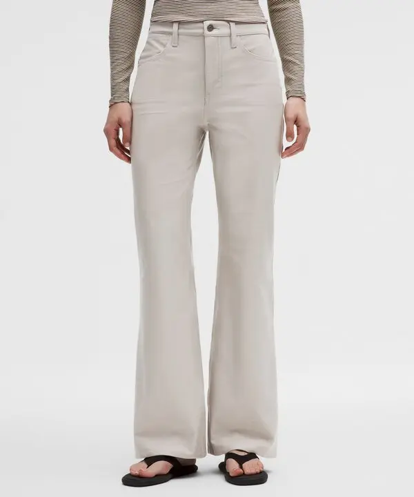 Lululemon Easyfive High-rise Subtle-flare Pant - Downtown Tan