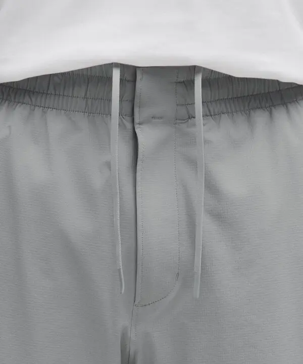 Lululemon Zero Tucks Relaxed-fit Short 8 - Feather Grey