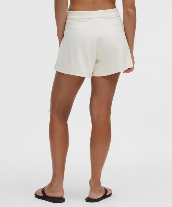 Lululemon Softstreme Pique Mid-rise 4" Short - Light Ivory