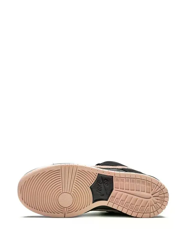 Nike Sb Dunk Low Pro Sneakers - Black