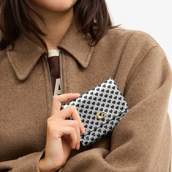 COACH Mila Small Flap Wallet With Heart Print - Brass/silver Black Multi