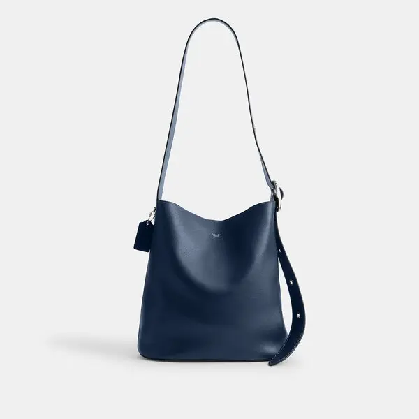 COACH Bleecker Bucket Bag 36 - Navy