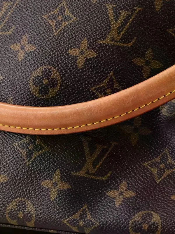 LOUIS VUITTON Looping Gm Shoulder Bag Monogram Canvas
