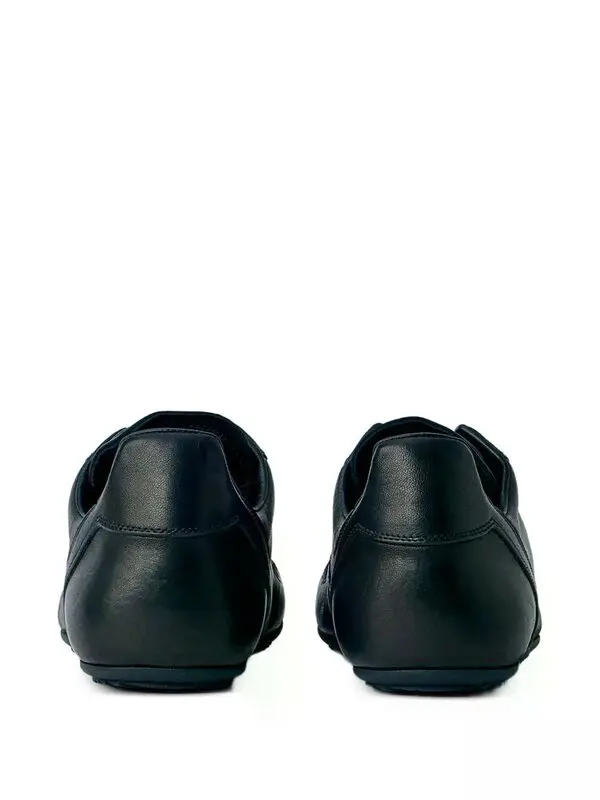 Rick Owens Round Toe Lace-up Sneakers - Black