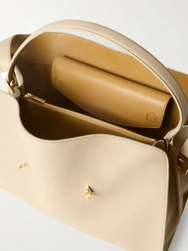 FERRAGAMO Hug Medium Leather Tote - Neutrals