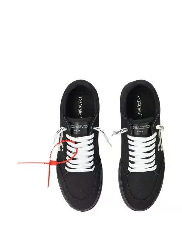 Off-White Vulcanized Low Top Sneakers - Black