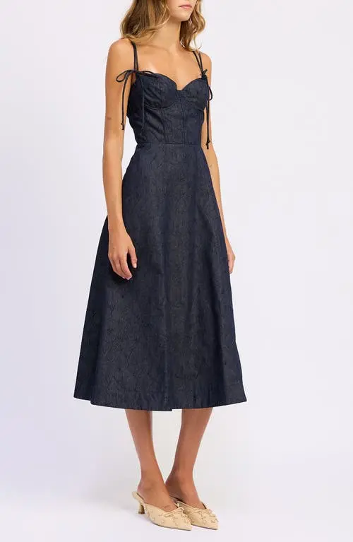 EN SAISON Darby Sweetheart Neck Midi Dress
