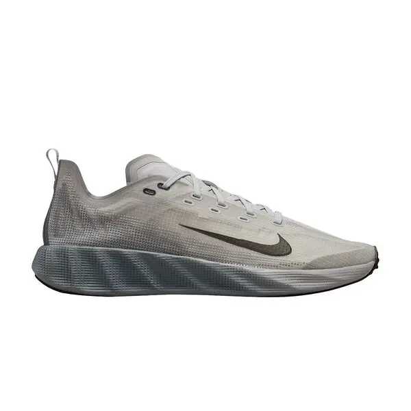Nike Athletic Lace-up Sneakers - Grey