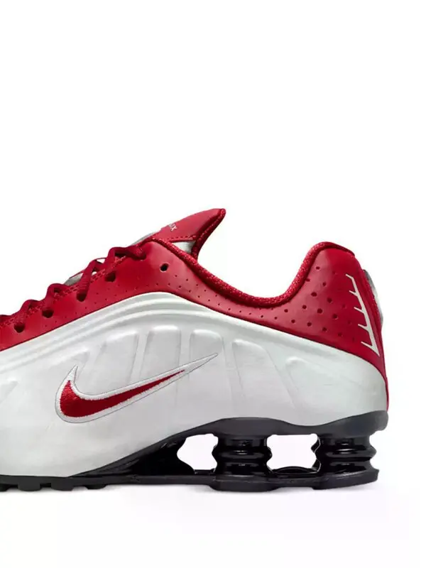 Nike Shox R4 Sneakers - Silver