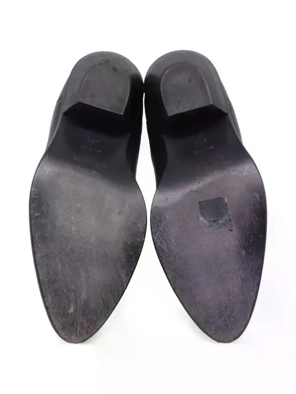 Saint Laurent Leather Pointed Toe Chelsea Boots