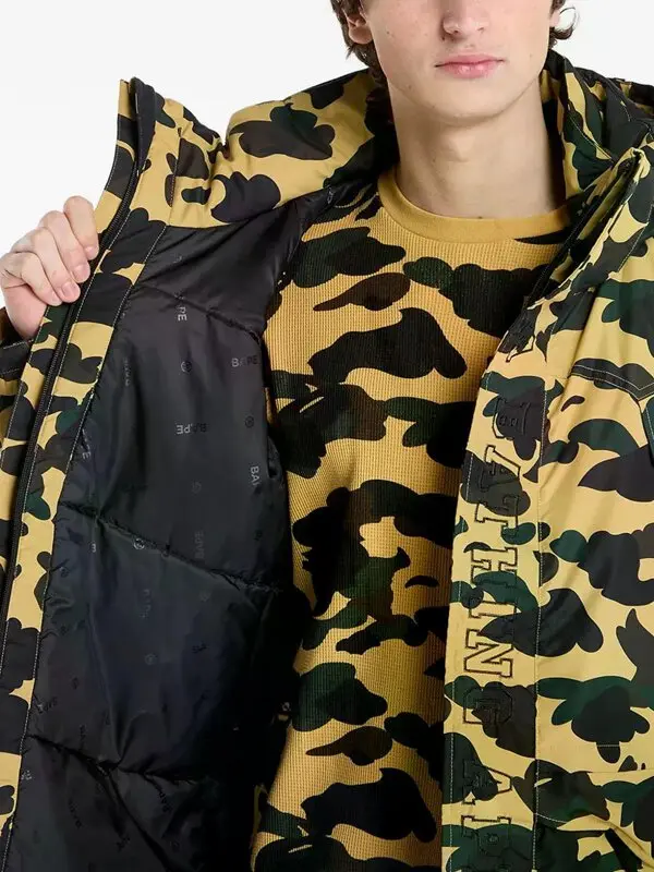 A BATHING APE Camo Shark Snowboard Jacket - Yellow
