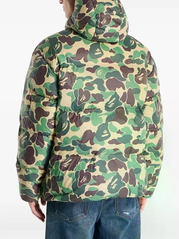 A BATHING APE Camo-print Hooded Down Jacket - Green