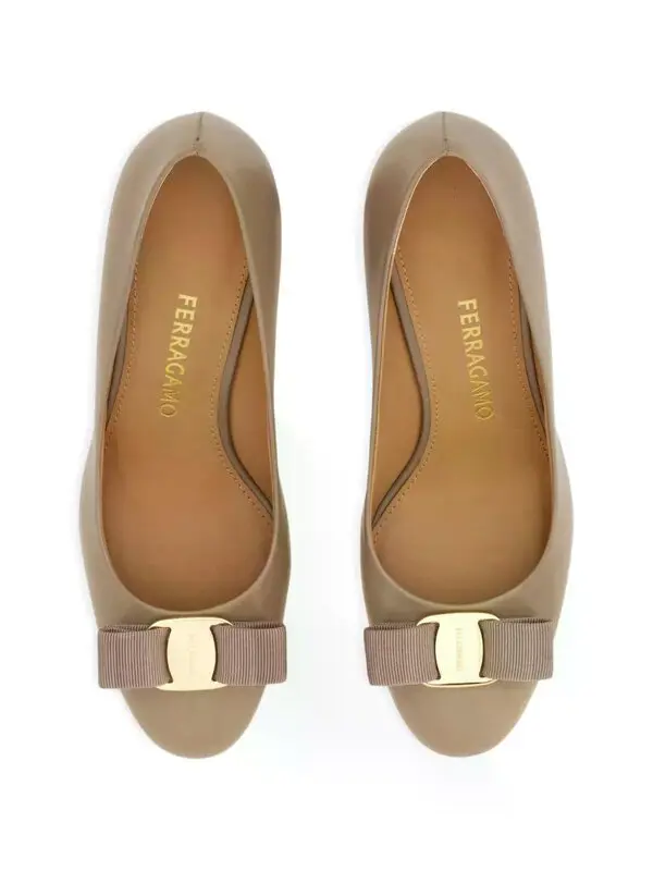 FERRAGAMO Vara Bow Pumps