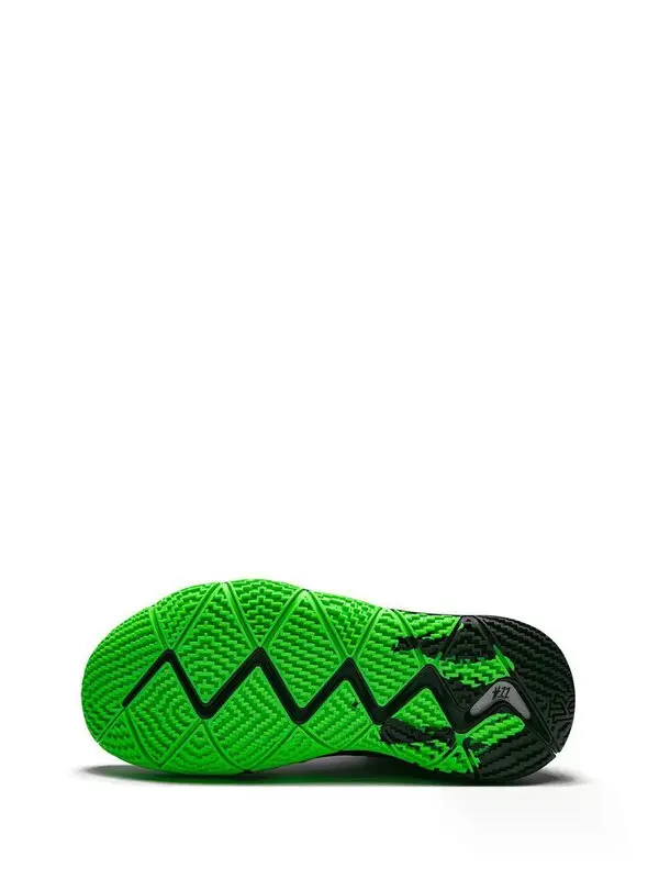 Nike Kyrie 4 Sneakers