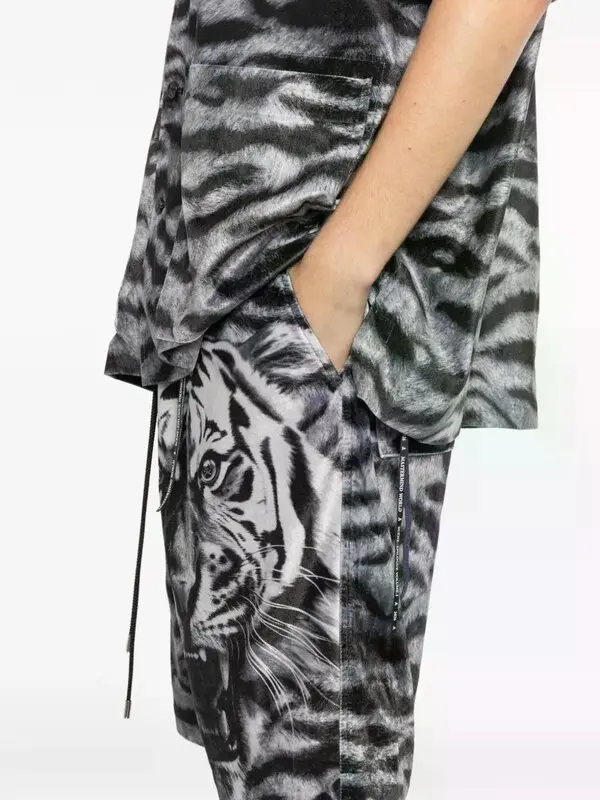 MASTERMIND WORLD Tiger Print Shorts