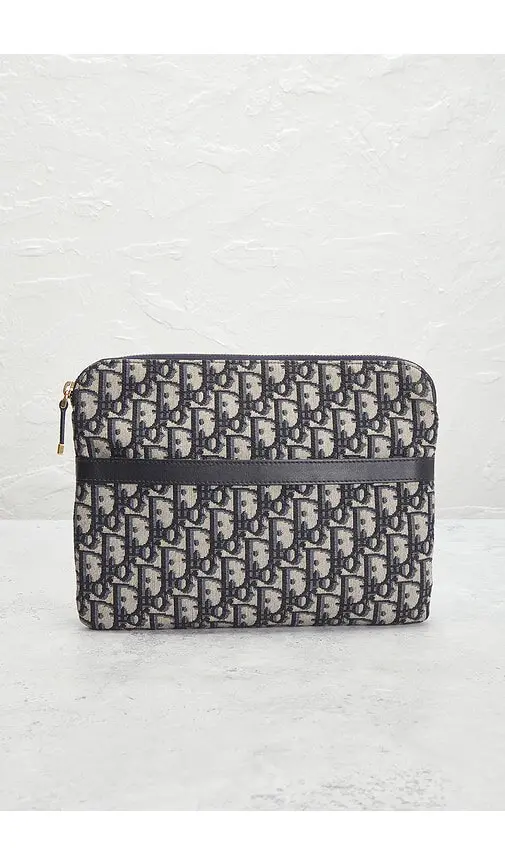 Undefined Dior Diorissimo Clutch