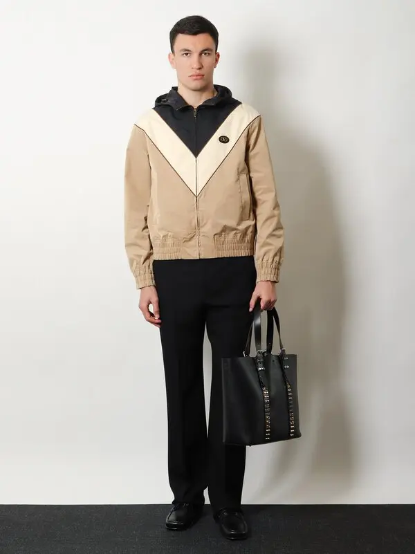 Valentino Garavani Leather Shoulder Bag With Studs - Black