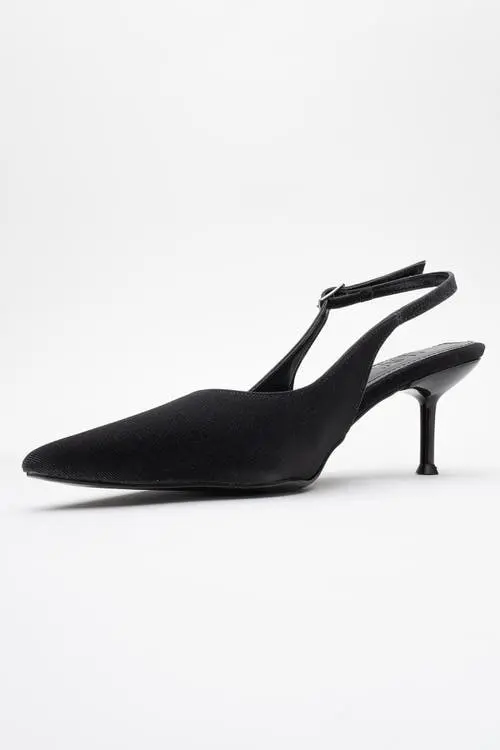 PROLOGUE SHOES Caisa Slingback Pumps - Black