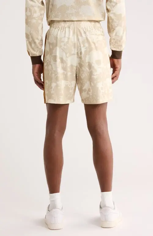 PLEASURES Skull Print Active Shorts - Ecru